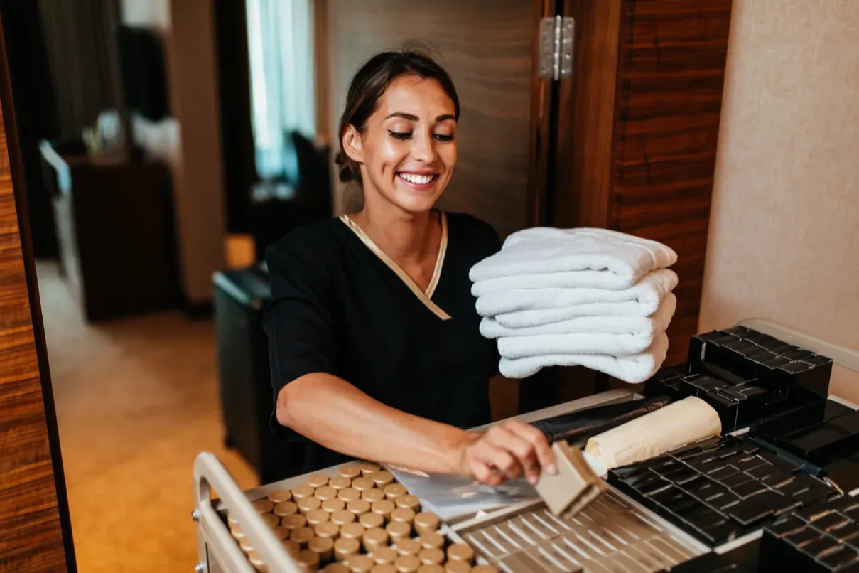 Should You Tip the Hotel Housekeeper?